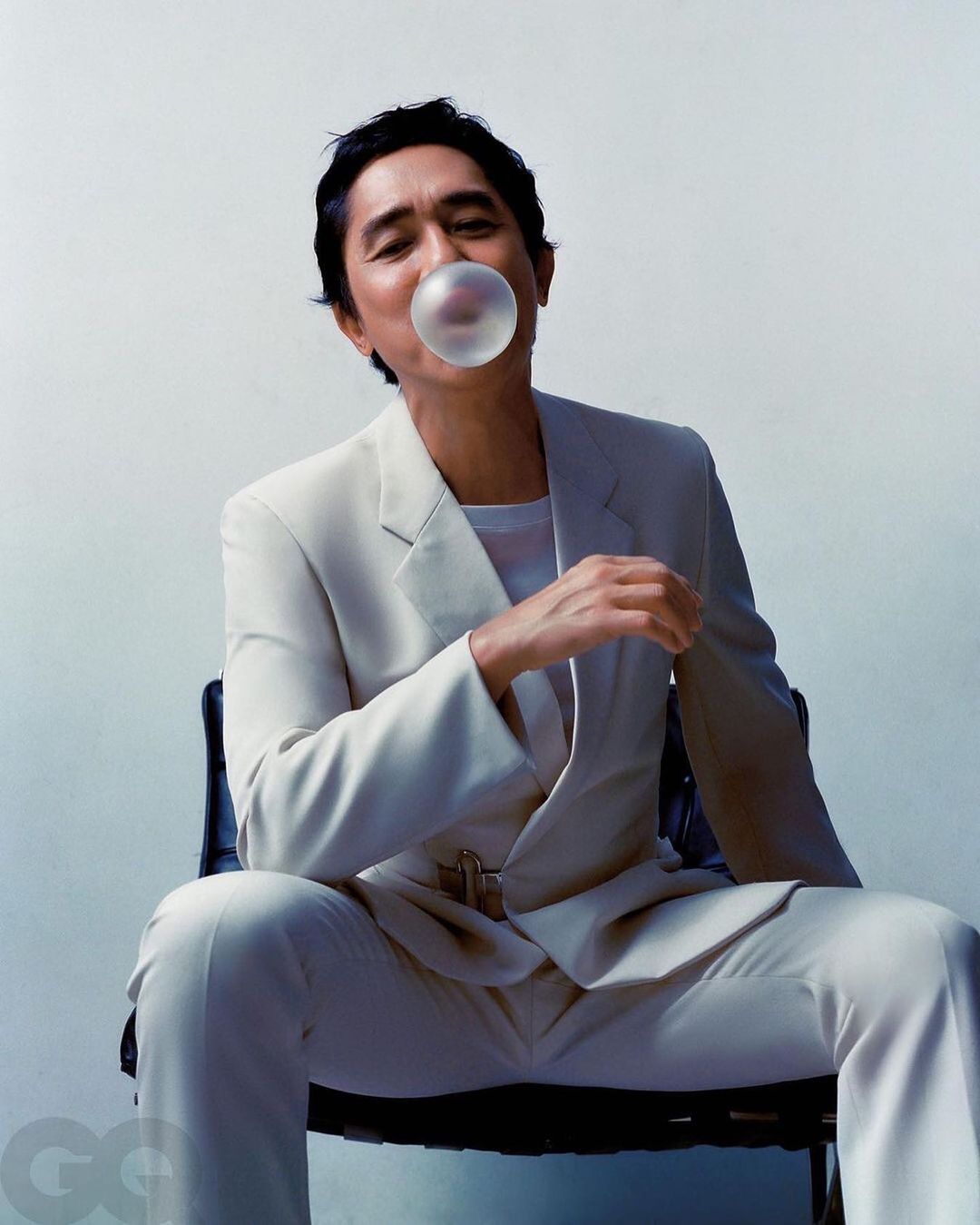 10 Potret terbaru Tony Leung, aktor Mandarin 90-an awet muda di usia 59 ...