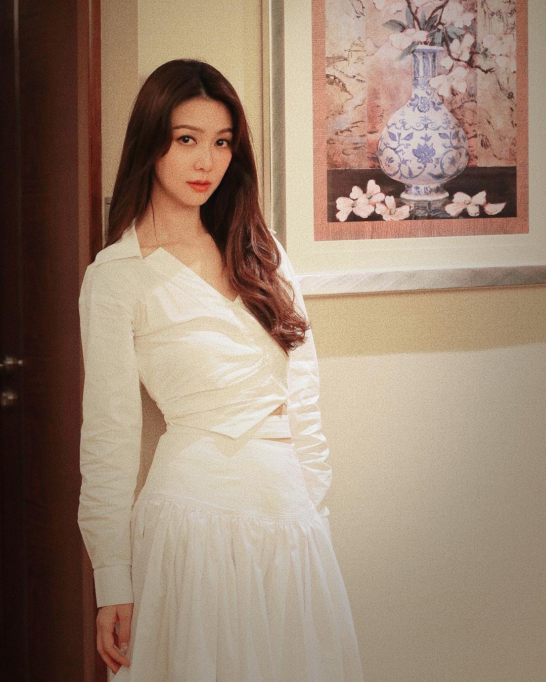 7 Pesona Fiona Sit, penyanyi Hong Kong yang disebut mirip Fan Bingbing ...