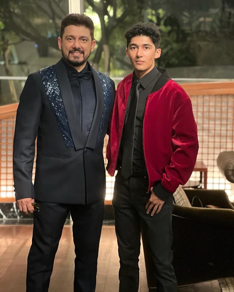 10 Potret Arin Nene, putra Madhuri Dixit yang debut jadi sutradara ...