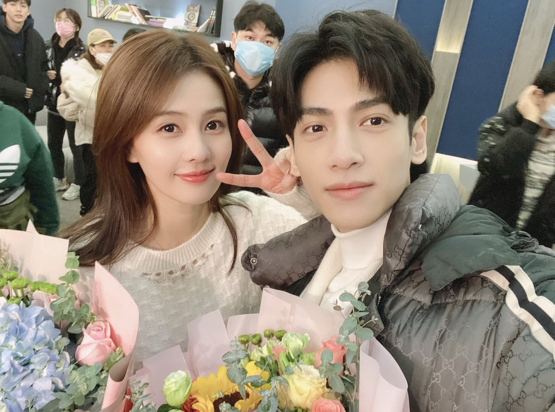 Dirumorkan pacaran, ini 9 momen kedekatan Leo Luo Yunxi dan Bai lu pemeran Till The End Of The ...