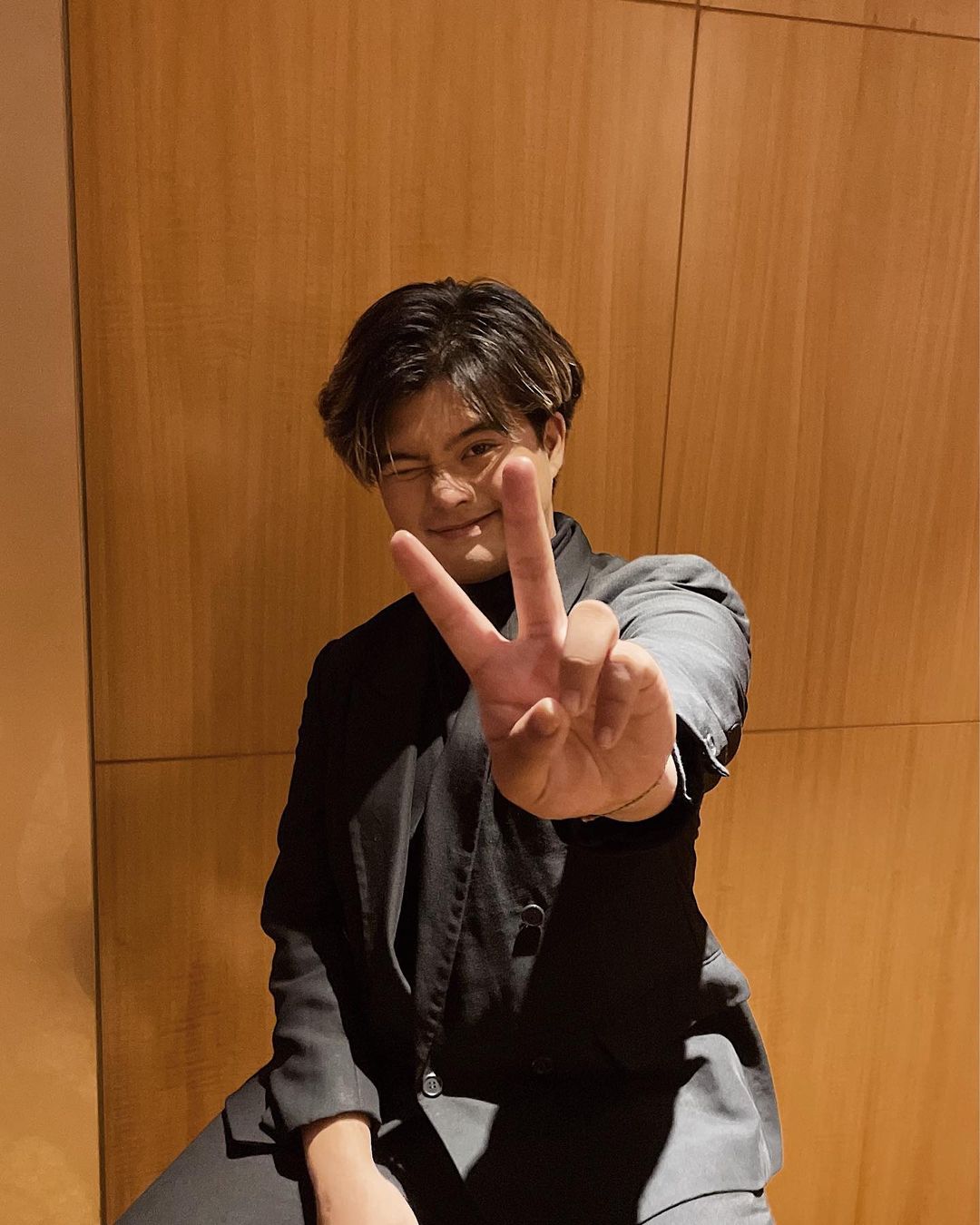 Tak lagi jadi artis, 11 potret penampilan Surawisesa kakak Raden Kian ...